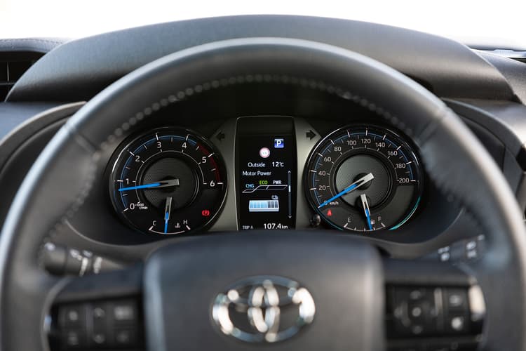 Enhancing the 'Unbreakable' HiLux: V-Active 48V Technology and Other ...